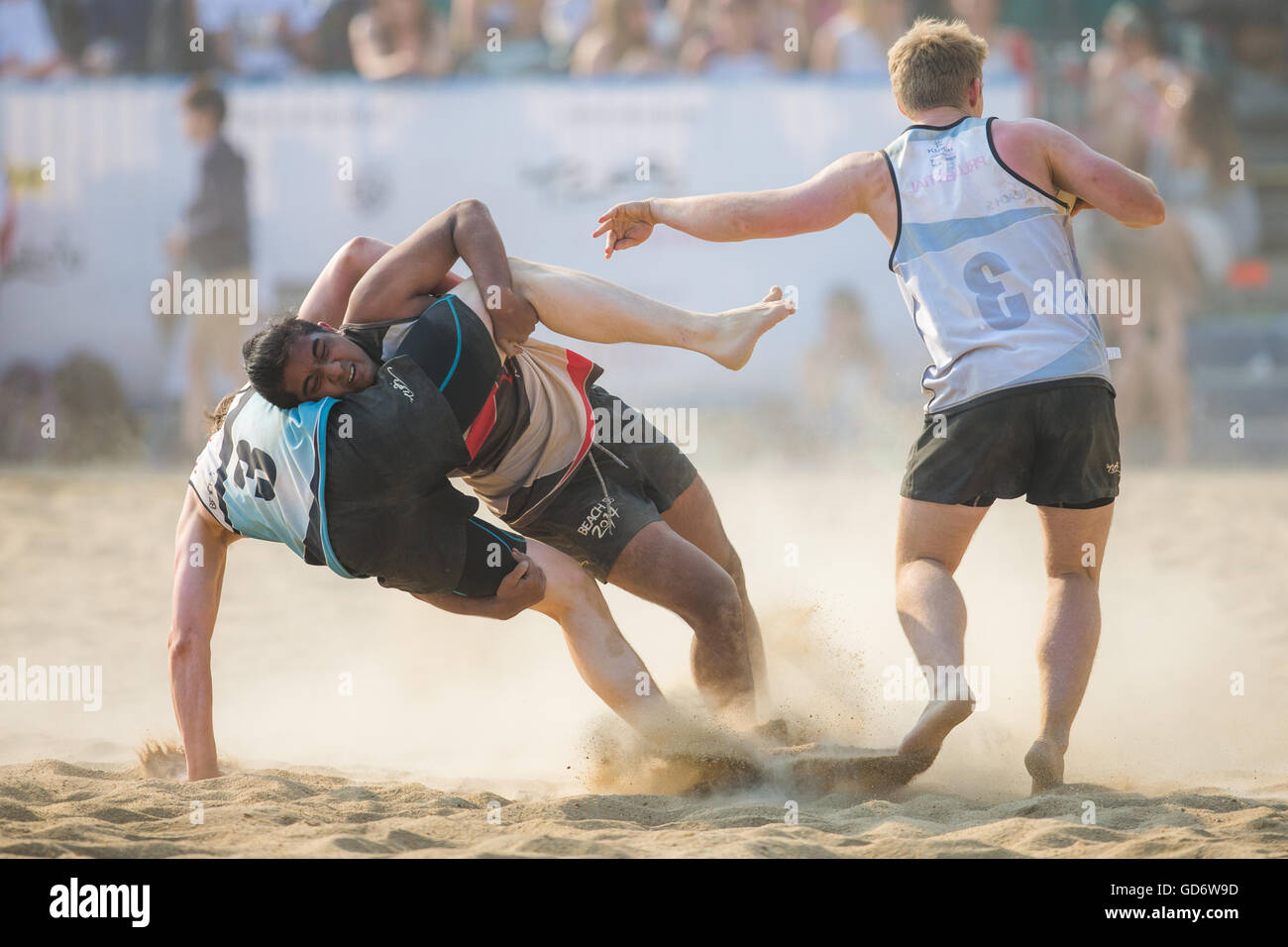 Beach rugby woman hi-res stock photography and images - Alamy