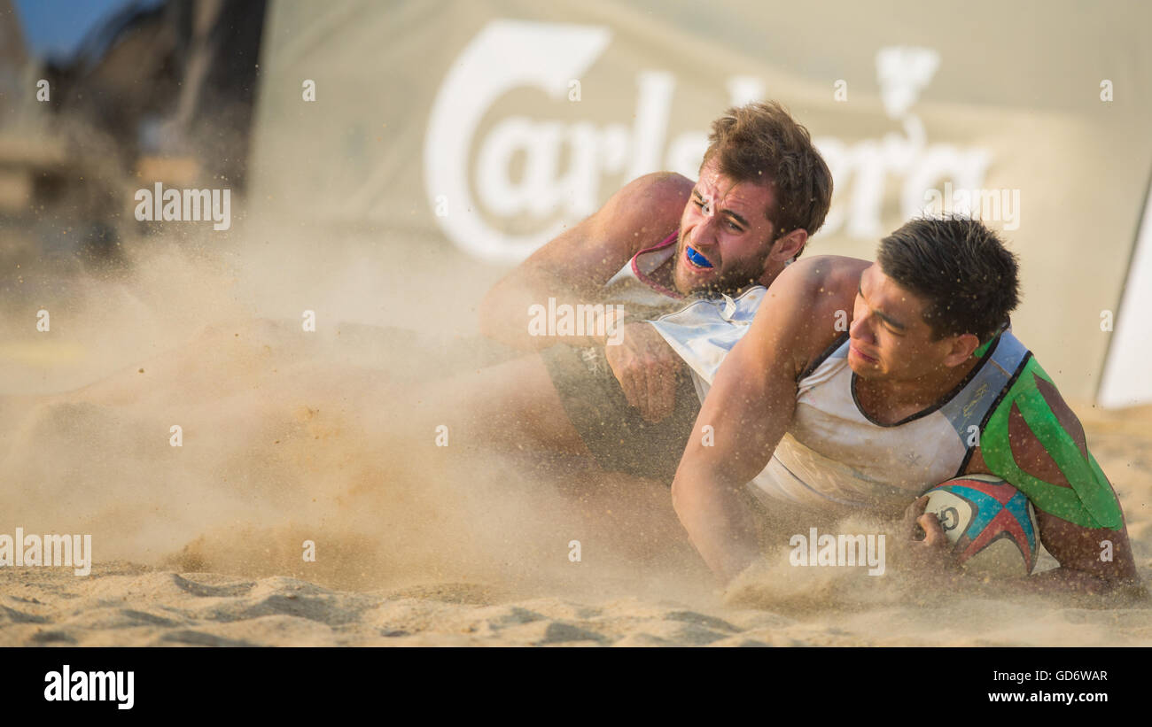 Beach rugby hi-res stock photography and images - Alamy