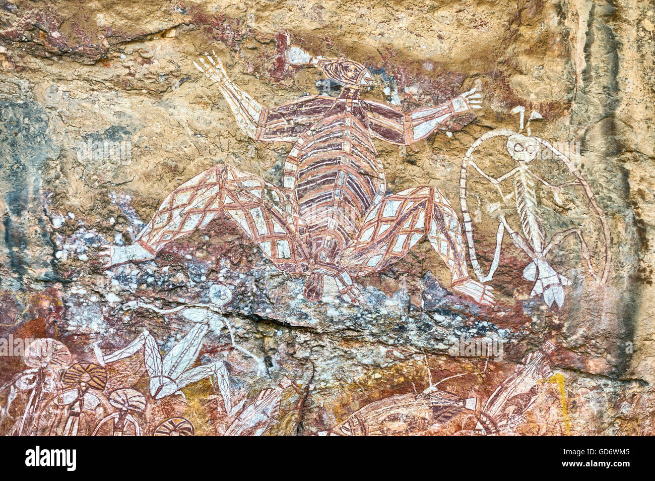 Ancient rock drawing, Northern Territories, Australia Stock Photo - Alamy