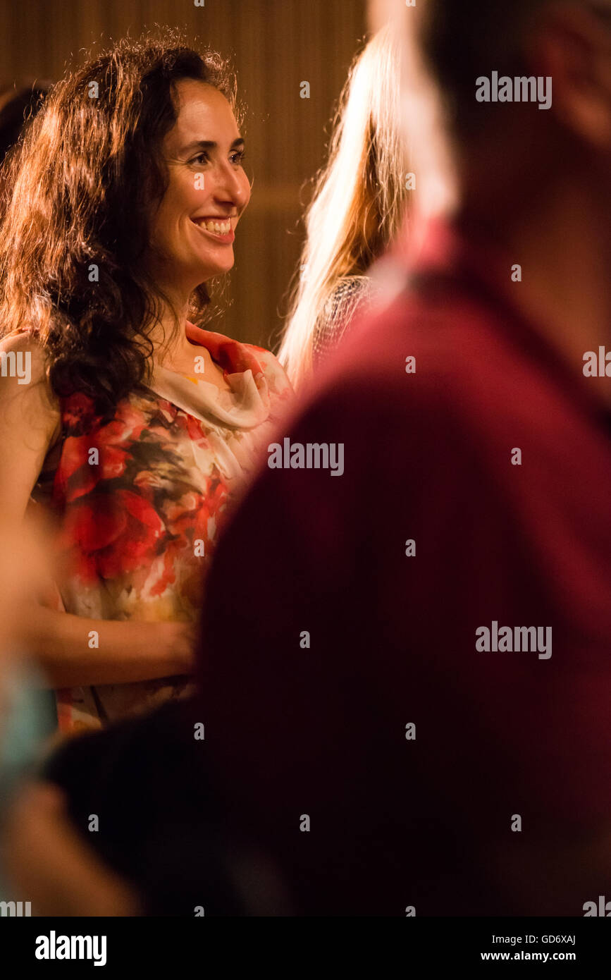 Stand up comedy hi-res stock photography and images - Alamy