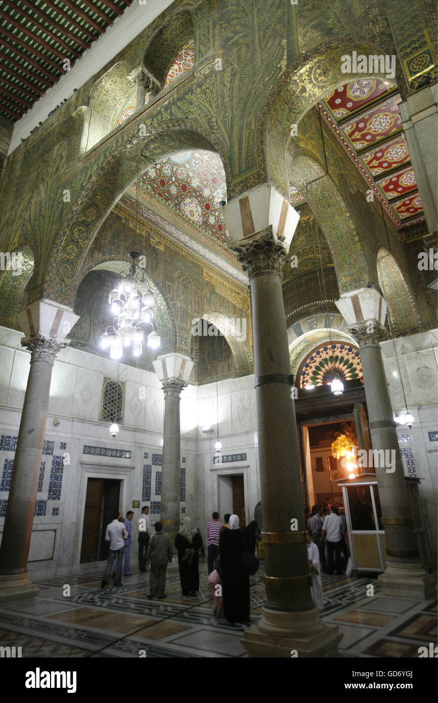 the Umayyad Mosque in the city of Damaskus in Syria in the middle east ...