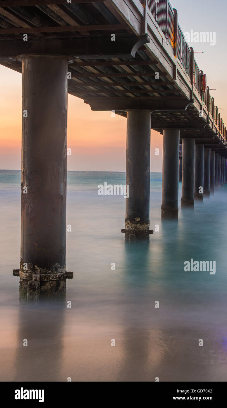 Pier, Persian Gulf Jumeirah, Dubai, United Arab Emirates Stock Photo ...