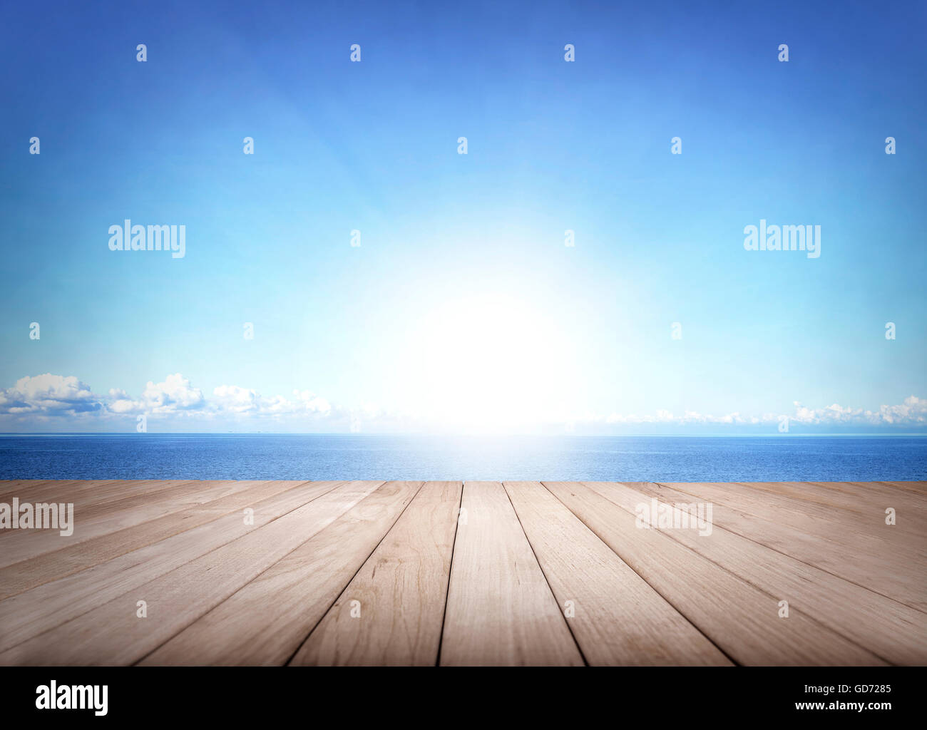 Wood platform sea hi-res stock photography and images - Alamy