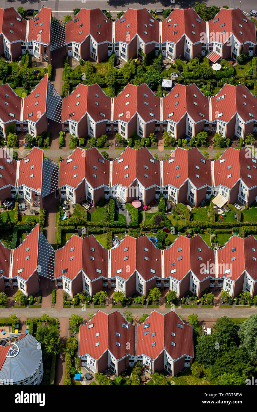 Row house hi-res stock photography and images - Alamy