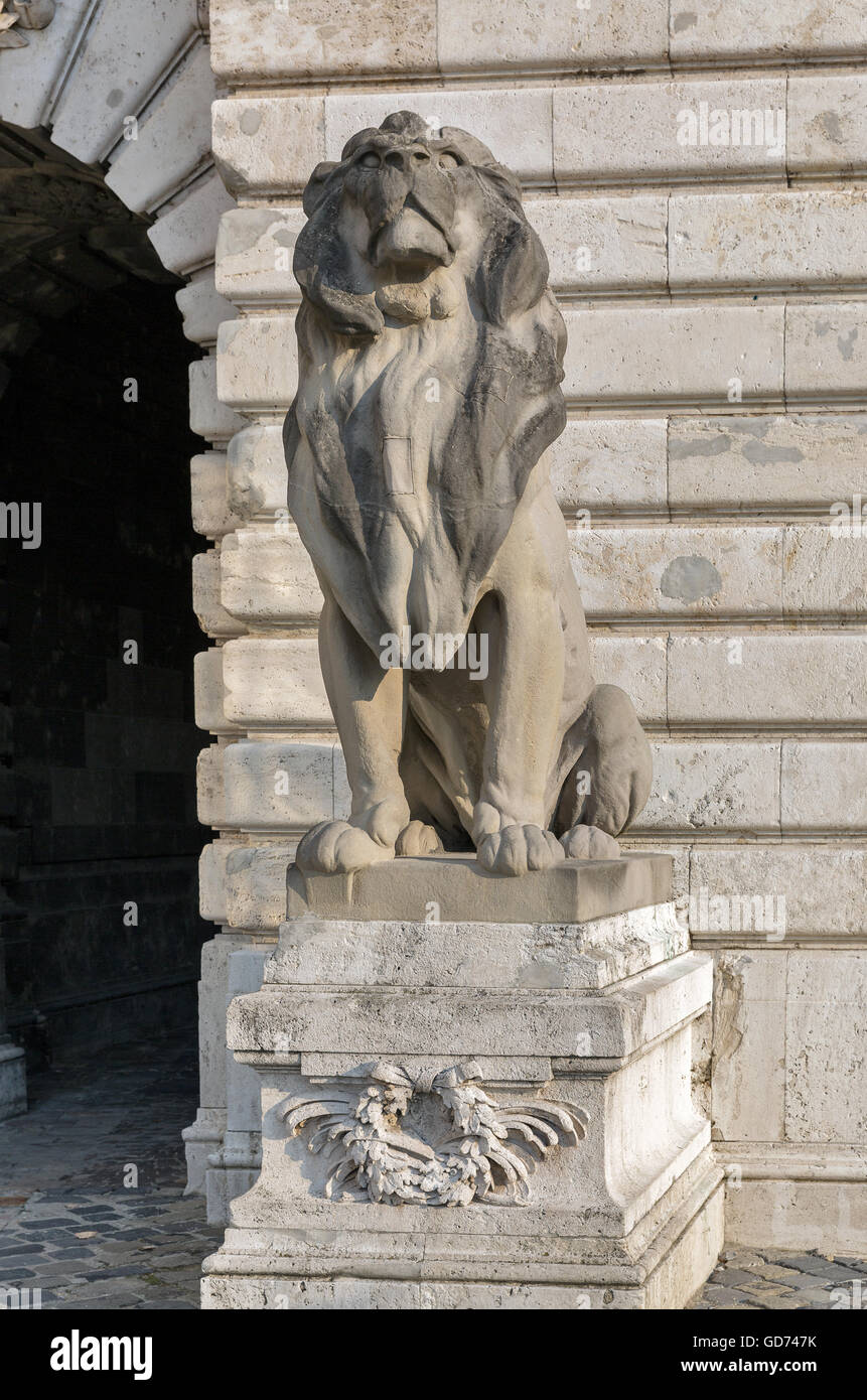 Lion Statue at the North facade of the Inner Lions courtyard gate at ...