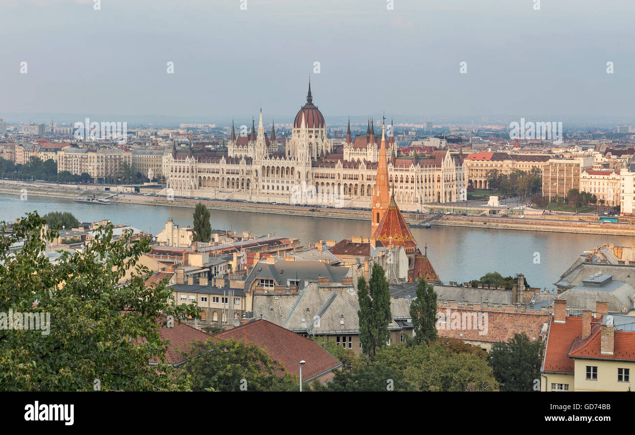 Budapest cityscape with Hungarian Parliament Building and Danube river ...