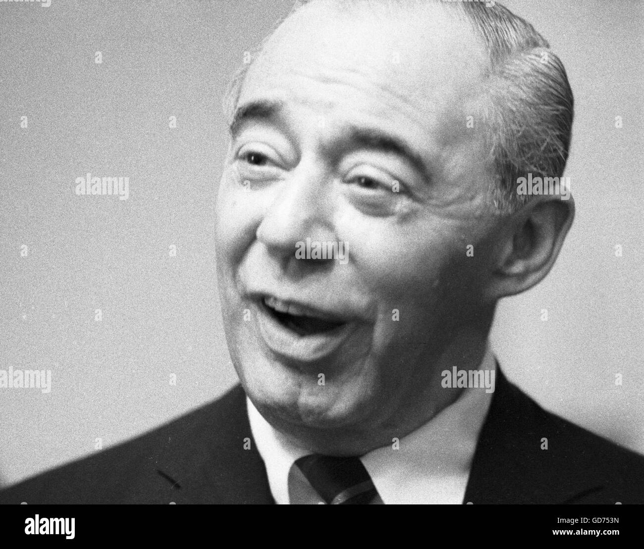 Richard Rodgers, composer, at a cocktail party in New York City Stock ...