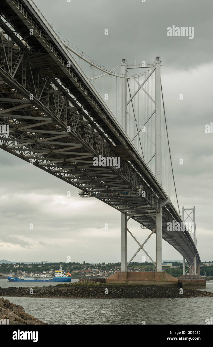 Forth Road bridge,North Queensferry,Fife,Scotland,UK Stock Photo - Alamy