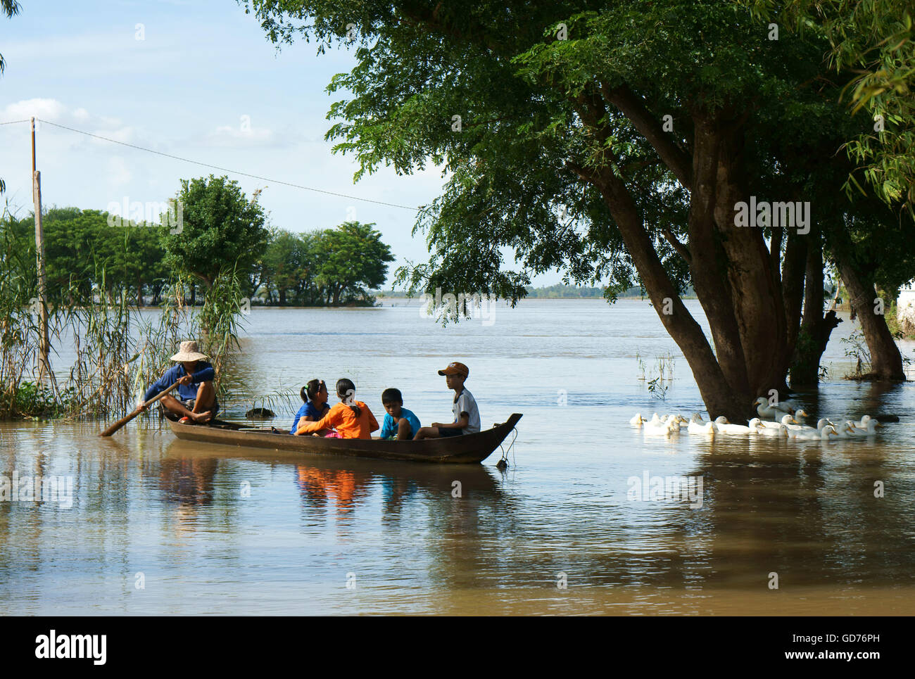 Group of child hi-res stock photography and images - Alamy