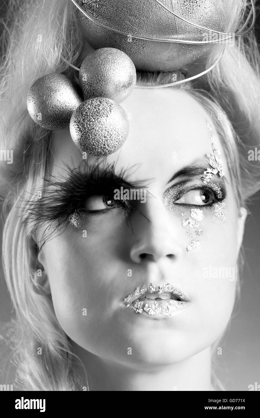 Avant garde, statement, fashion, creative, beauty, fashion, gold ...