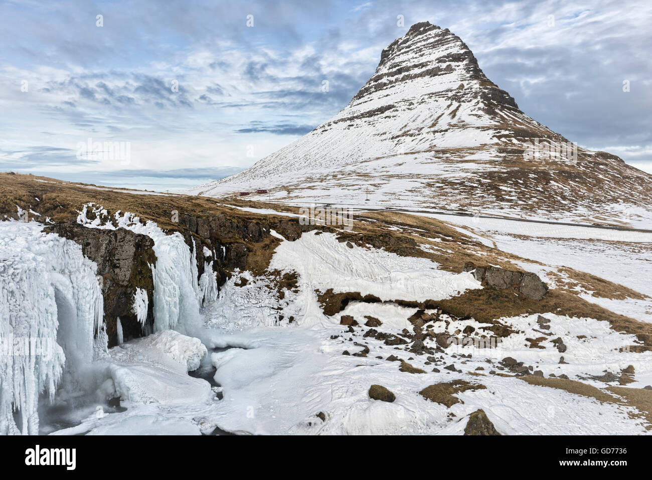 Kirkjufellsfoss in snow hi-res stock photography and images - Alamy