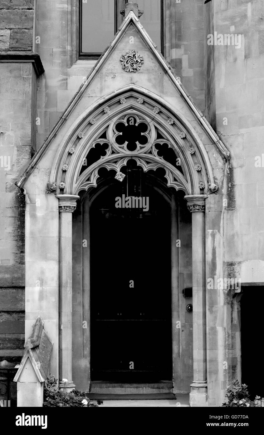 Entrance facade london Black and White Stock Photos & Images - Alamy