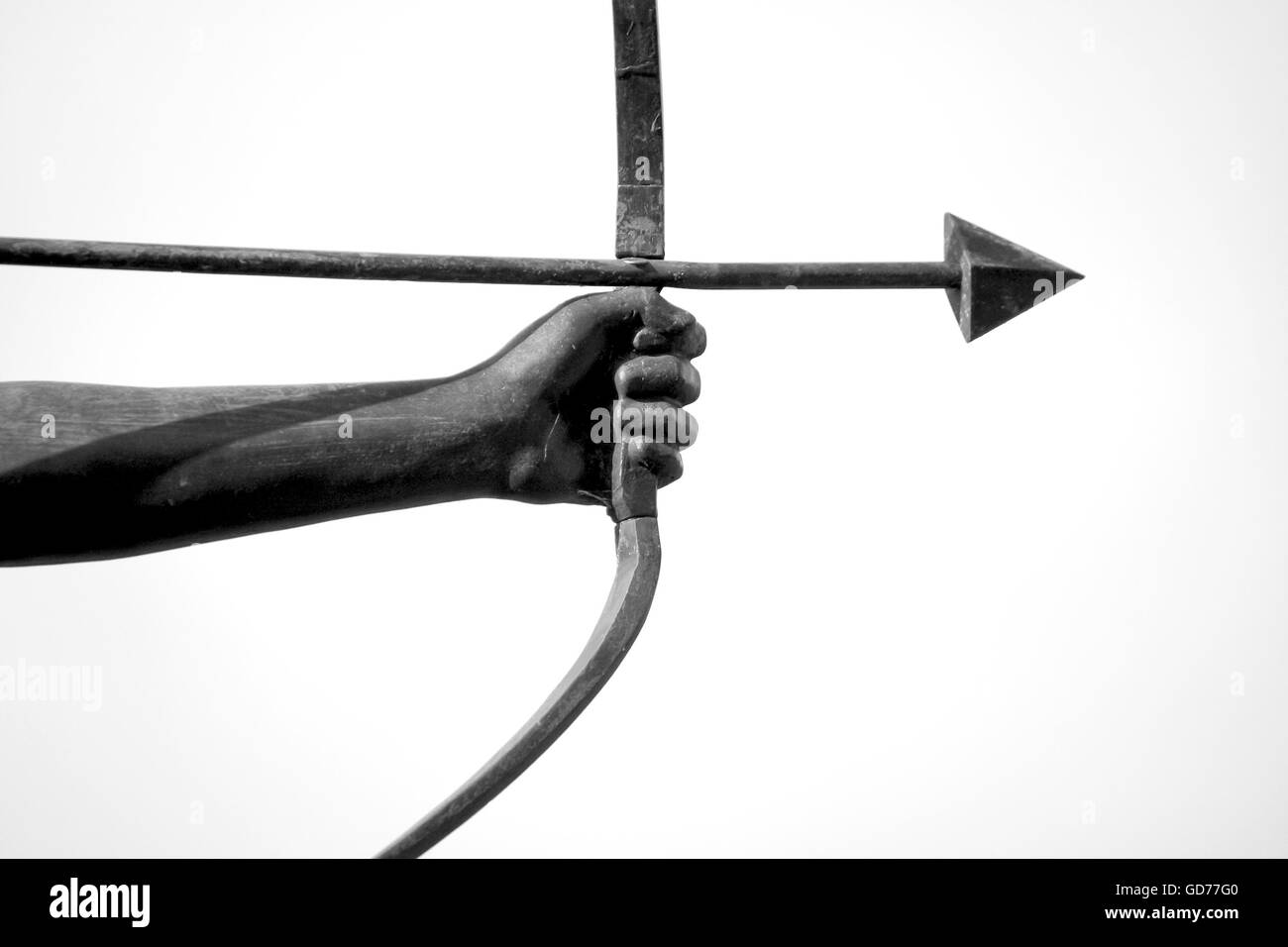 Detail of Archer statue in Hyde Park Stock Photo - Alamy