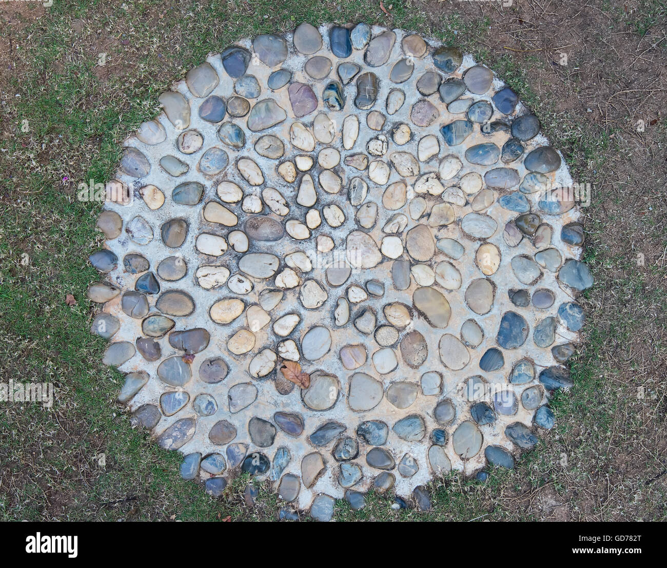 background made of a closeup of a wall with pebbles Stock Photo - Alamy