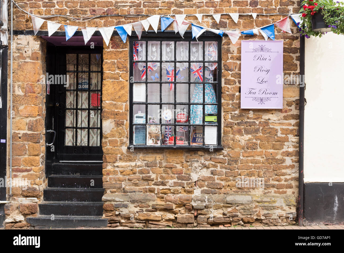 Rias rosy lee tea room hi-res stock photography and images - Alamy