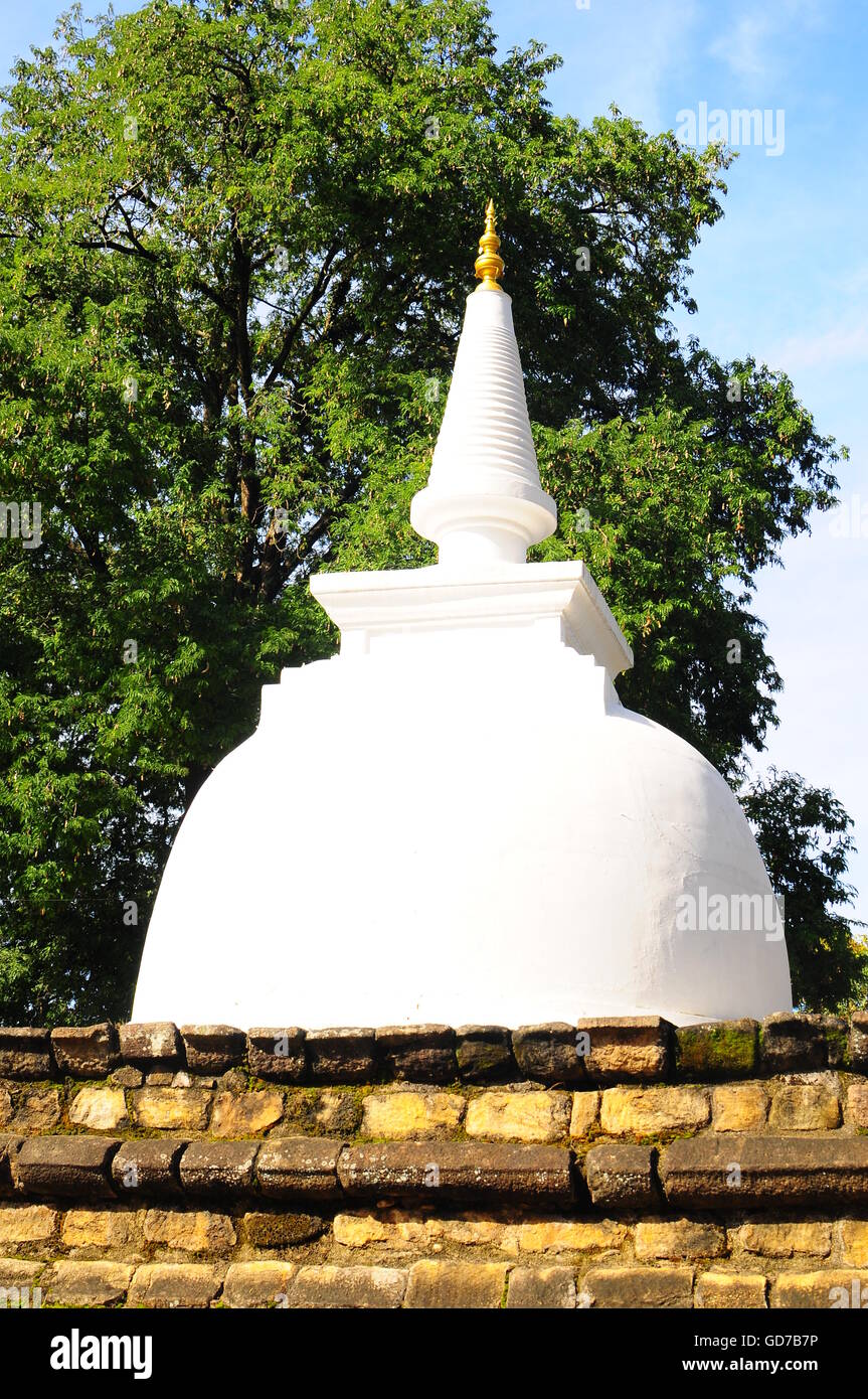 Stupa, tooth temple kandy, sri lanka Stock Photo - Alamy