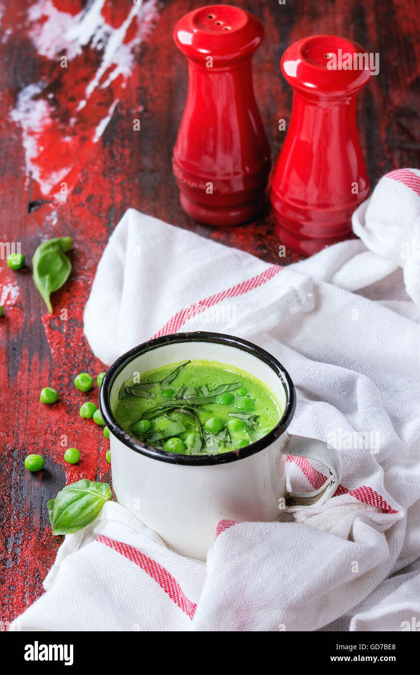 Pea cream soup Stock Photo - Alamy