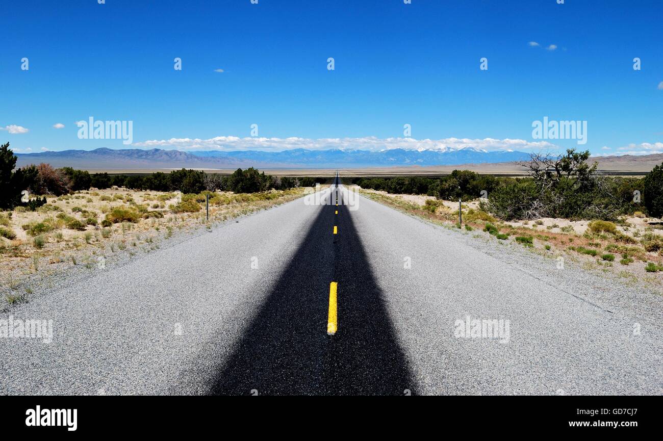 Highway 50 nevada loneliest hi-res stock photography and images - Alamy