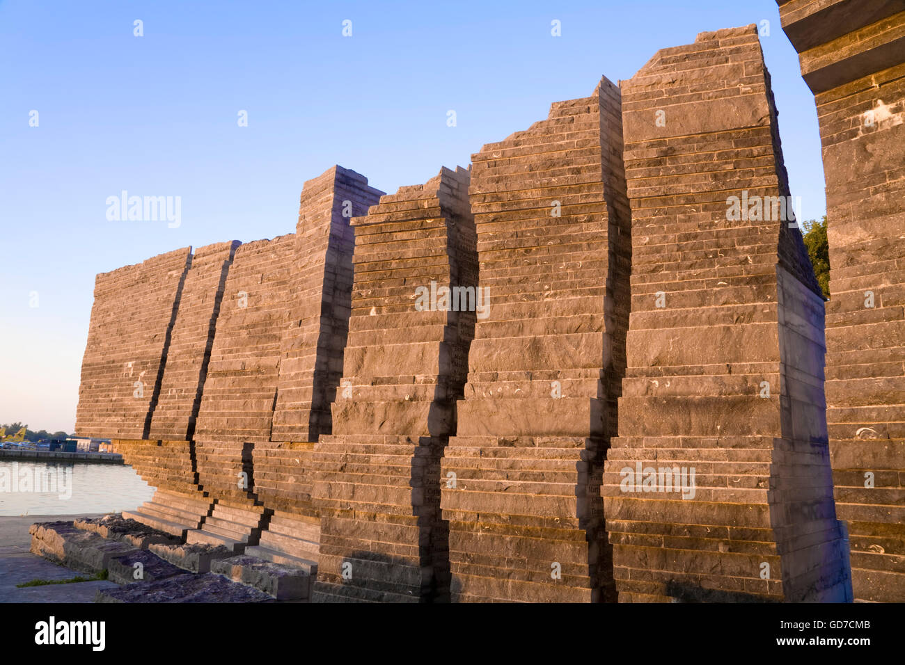 Ireland Park - Toronto Irish Famine Memorial Stock Photo - Alamy