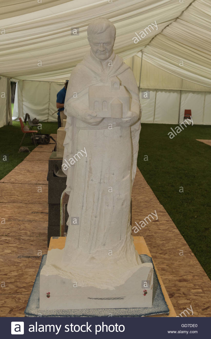 Statue Stone Mason High Resolution Stock Photography and Images - Alamy