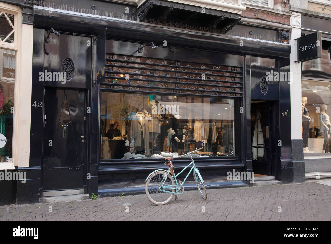 Noordeinde street hague hi-res stock photography and images - Alamy