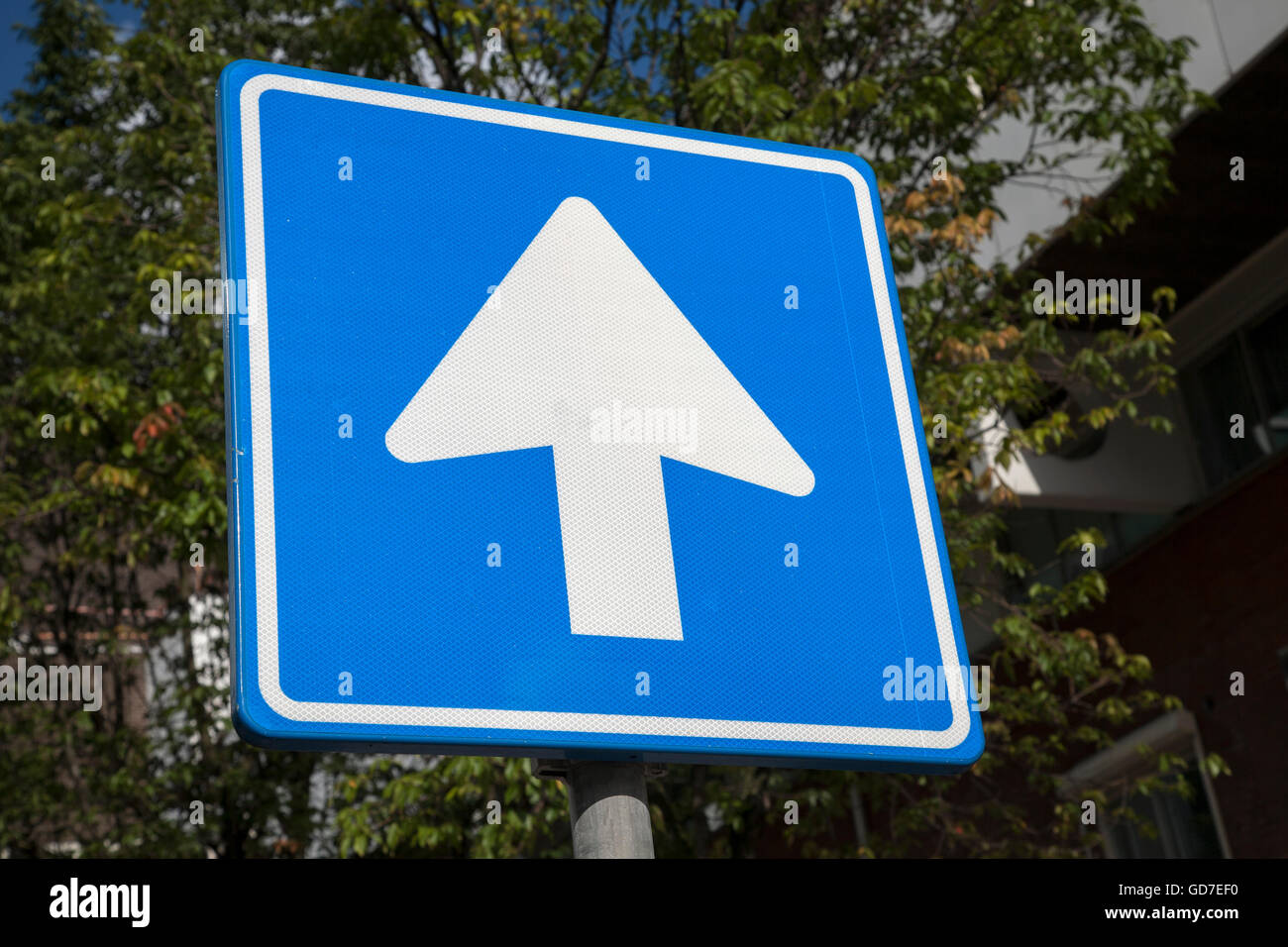 One Way Traffic Sign in Urban Setting Stock Photo - Alamy