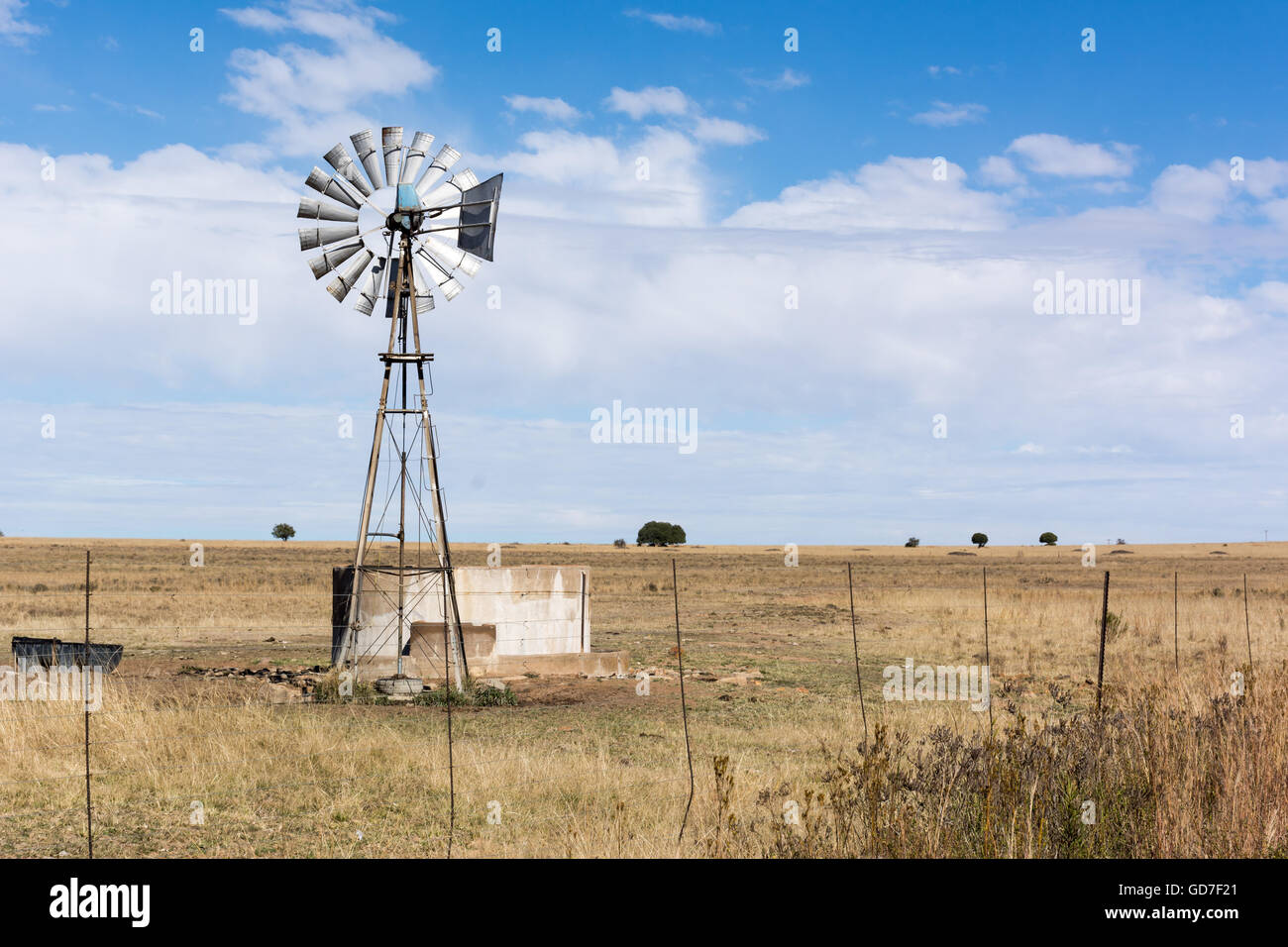 Windmill on Free State farm Stock Photo - Alamy