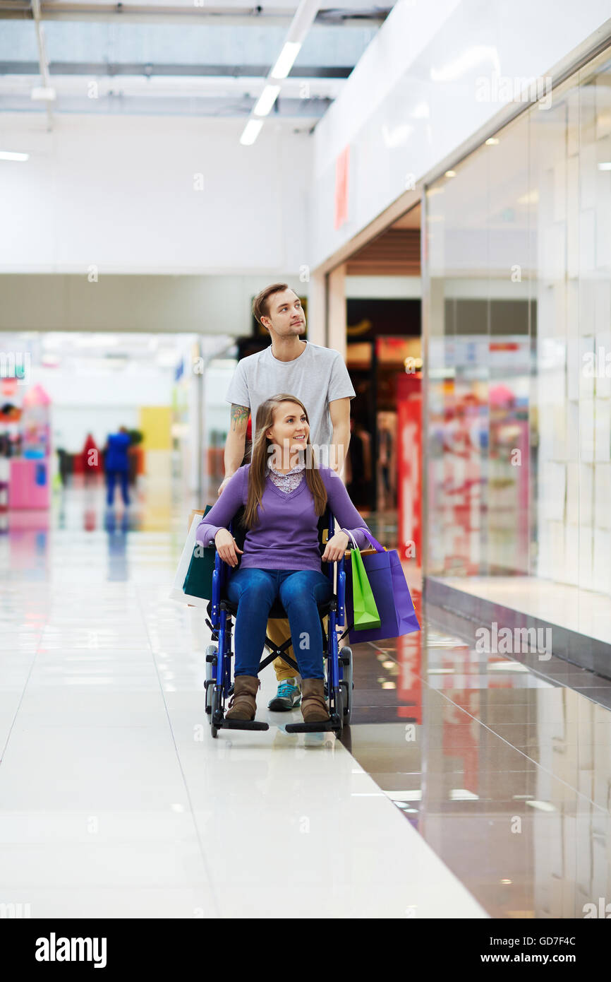 Disabled shoppers hi-res stock photography and images - Alamy