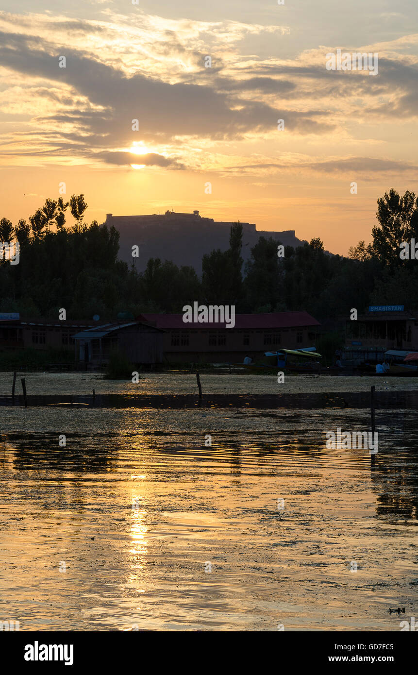 Srinagar Fort at sunset, Dal Lake, Jammu and Kashmir, India Stock Photo ...