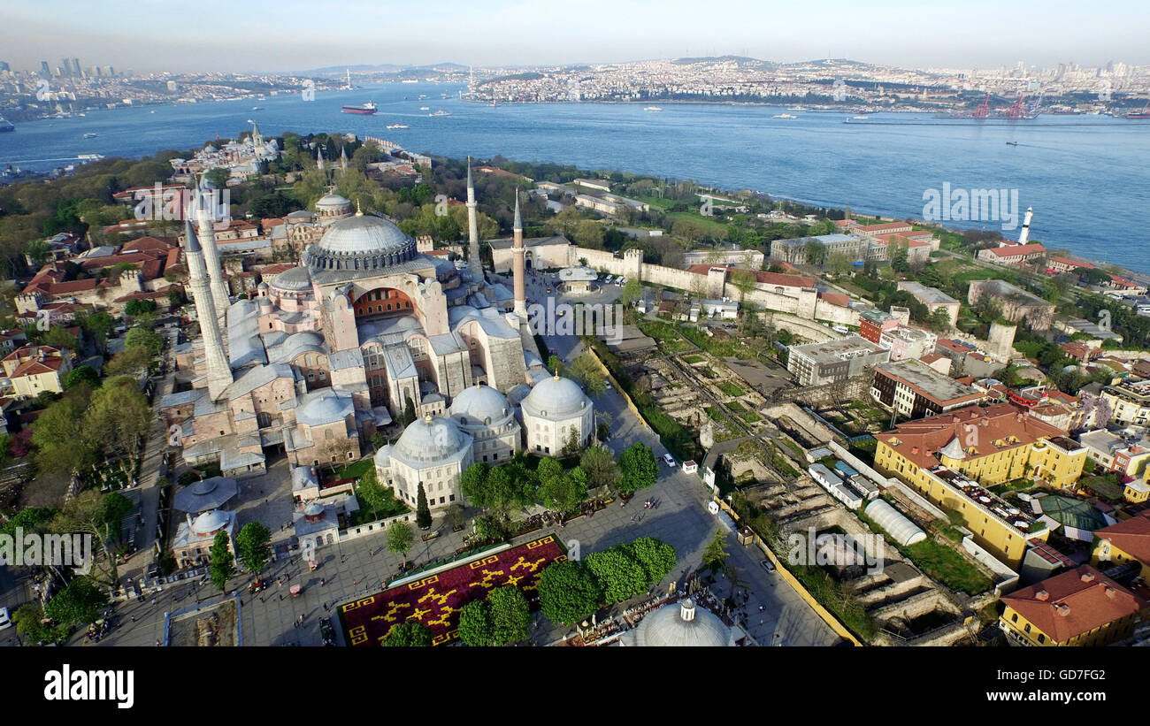 Aerial view of Istanbul and mosques Stock Photo - Alamy