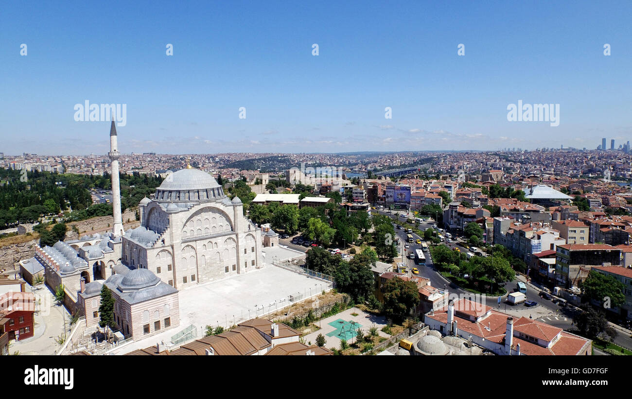 Aerial view of Istanbul and mosques Stock Photo - Alamy