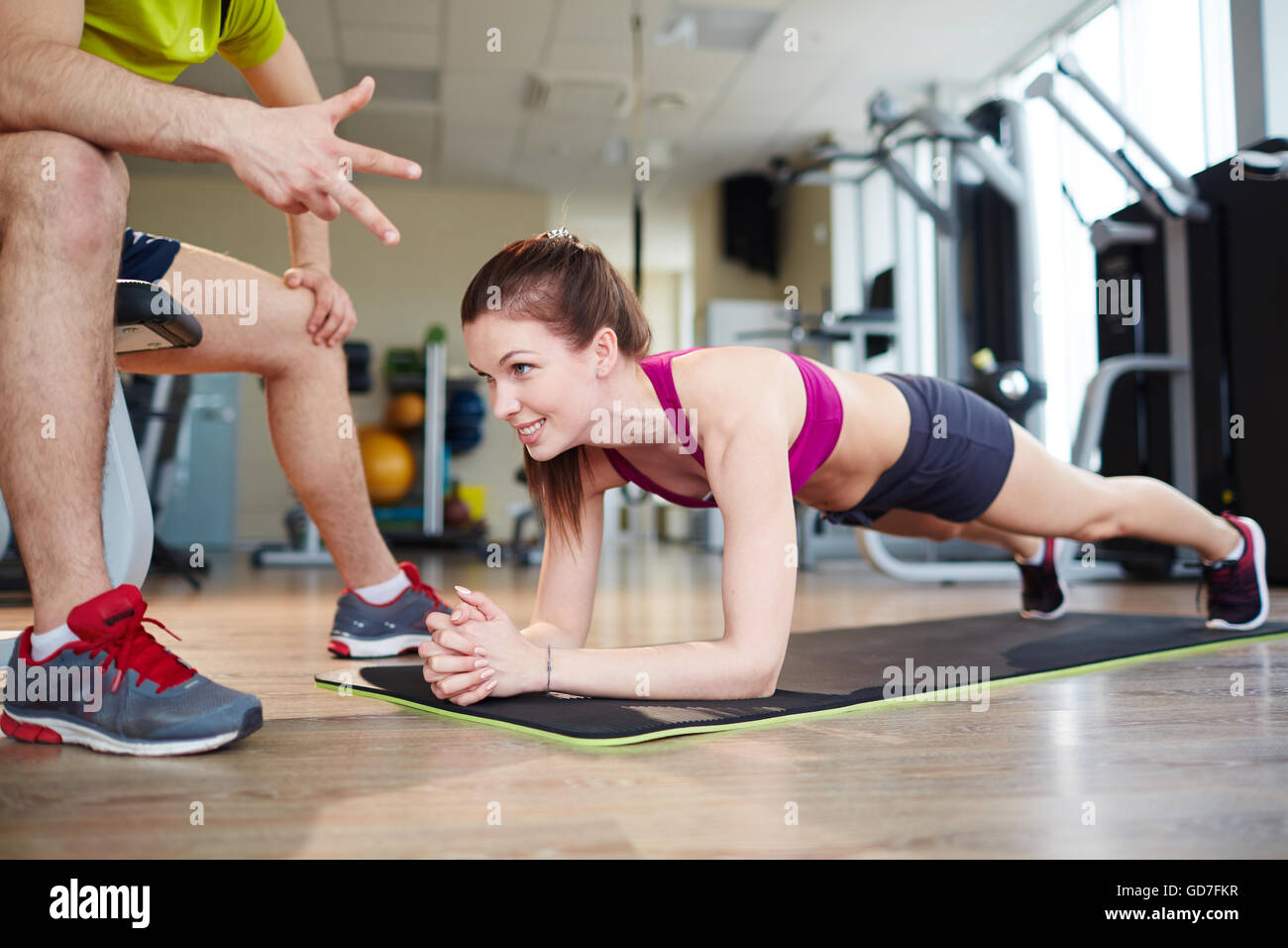 Man planks workout hi-res stock photography and images - Alamy