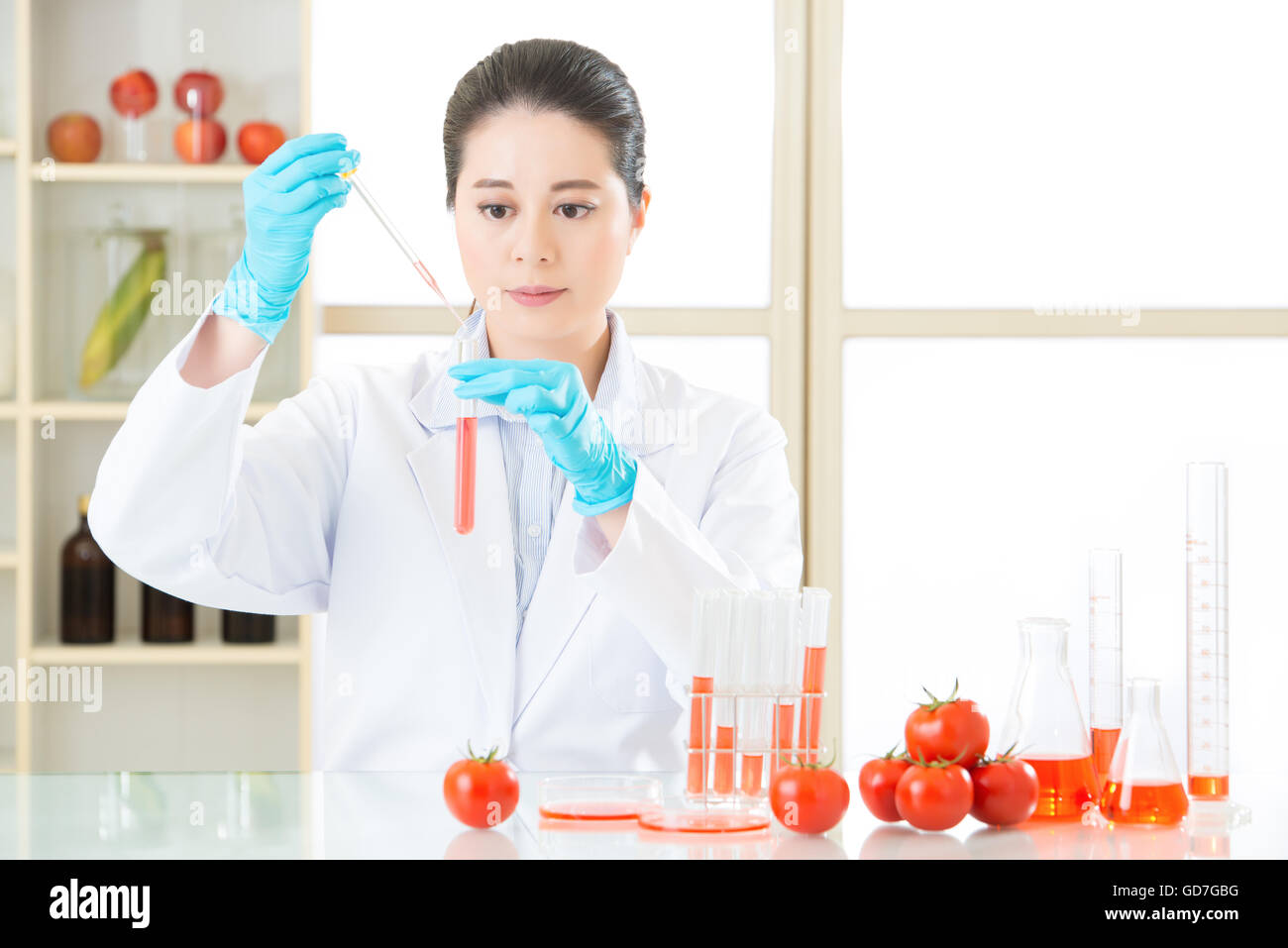 Asian female scientist drop to do genetic modification research in ...