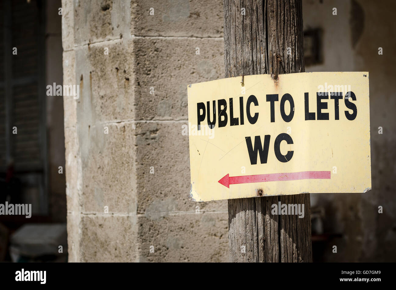 Misspelled signs hi-res stock photography and images - Alamy