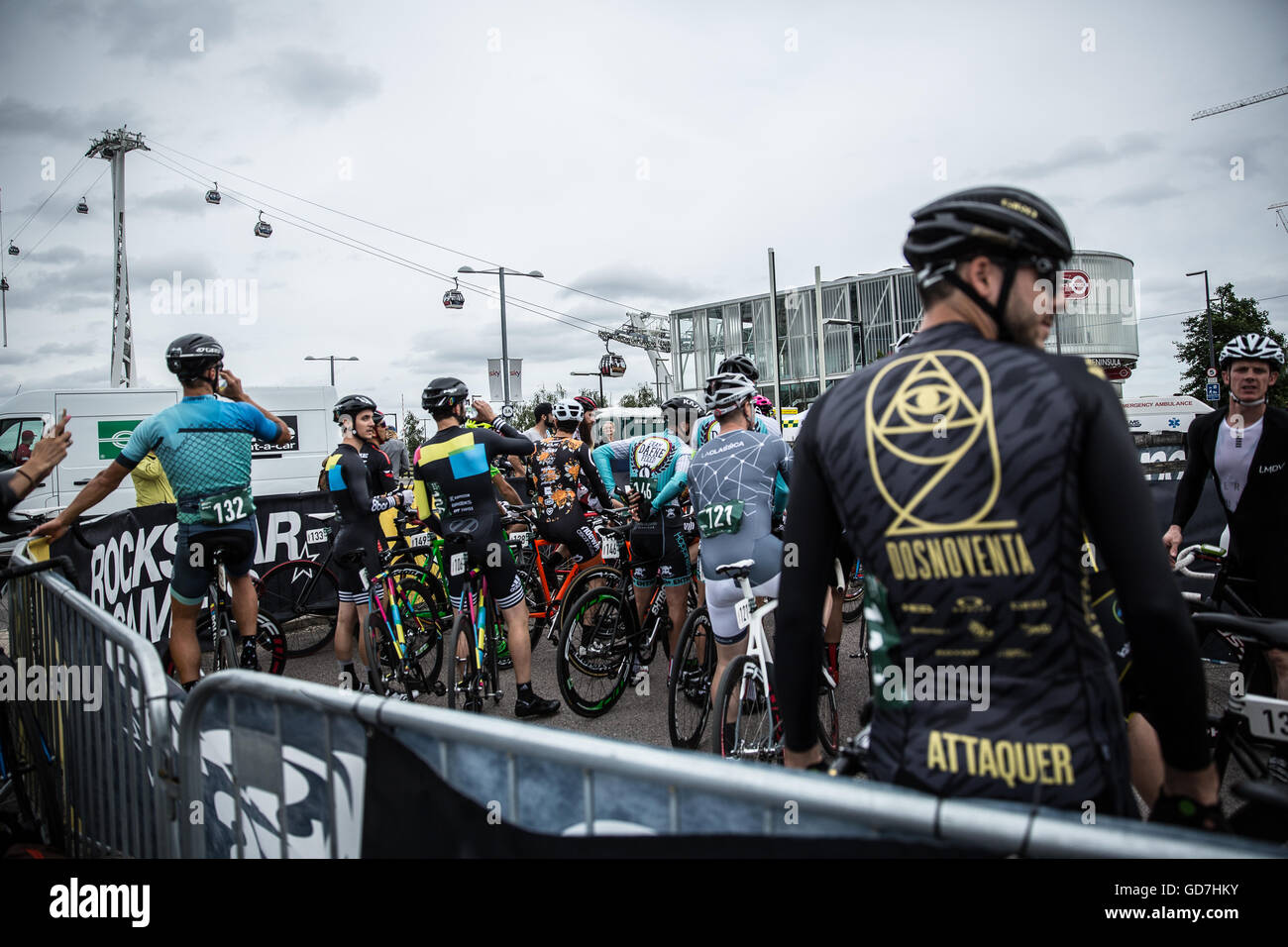 Red Hook Crit London 2016 Cycling Criterium Bike Race Fixed Bikes Track ...