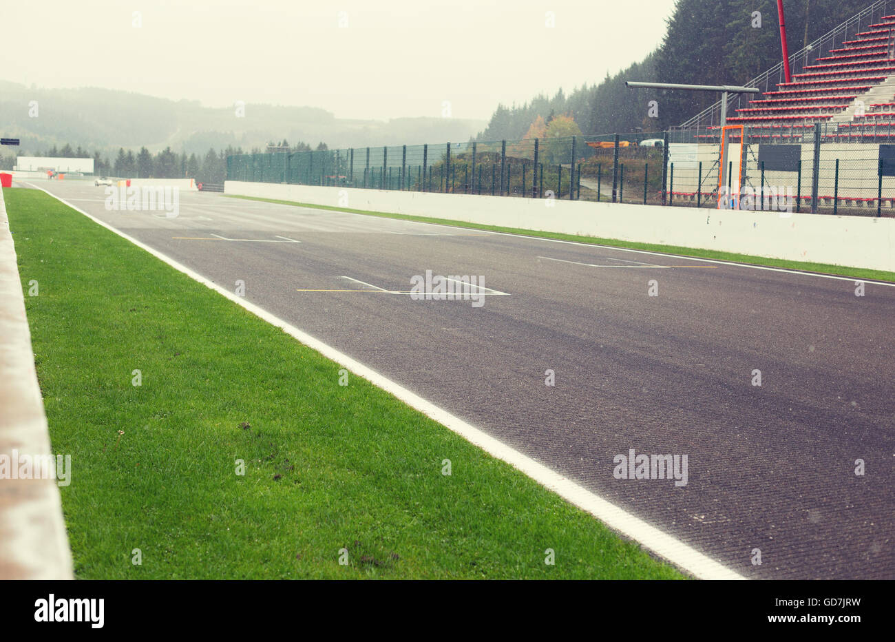 Automobile race track stands hi-res stock photography and images - Alamy