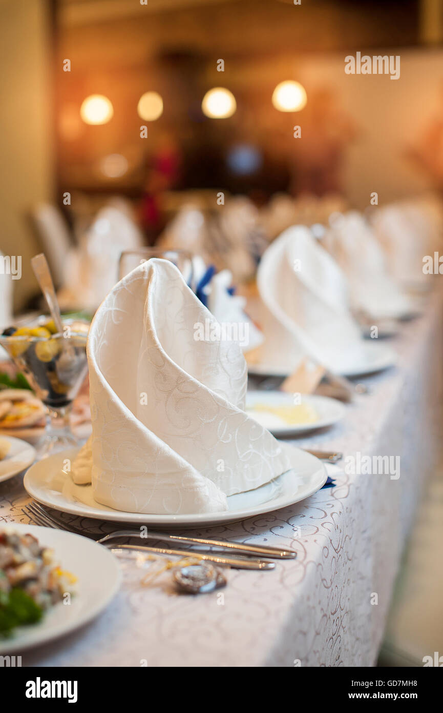 Serving wedding table at celebration Stock Photo - Alamy