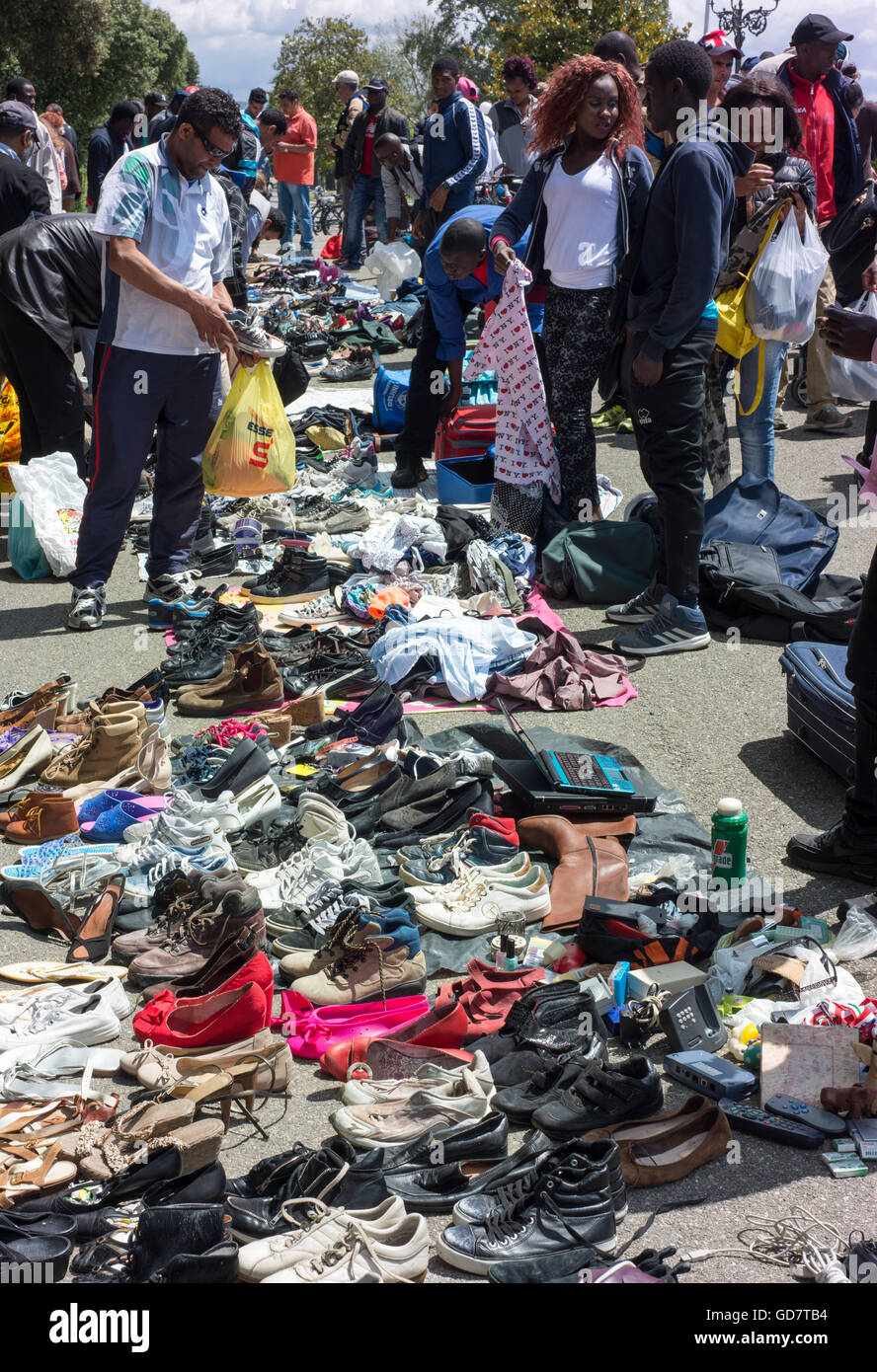 Second hand goods hi-res stock photography and images - Alamy