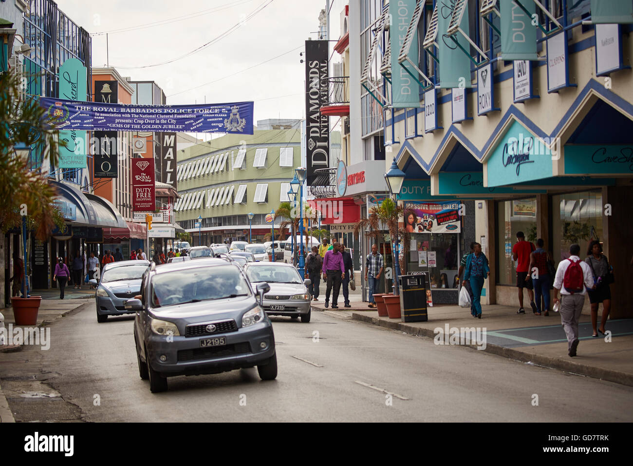 Department store exterior hi-res stock photography and images - Alamy