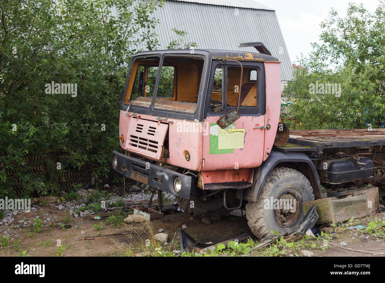Rusted glasses hi-res stock photography and images - Alamy