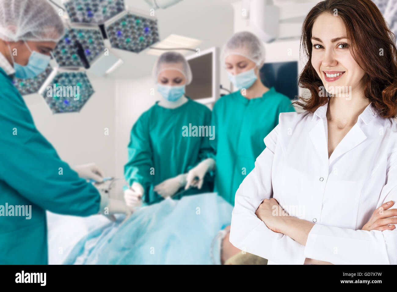 Surgery team in the operating room Stock Photo - Alamy