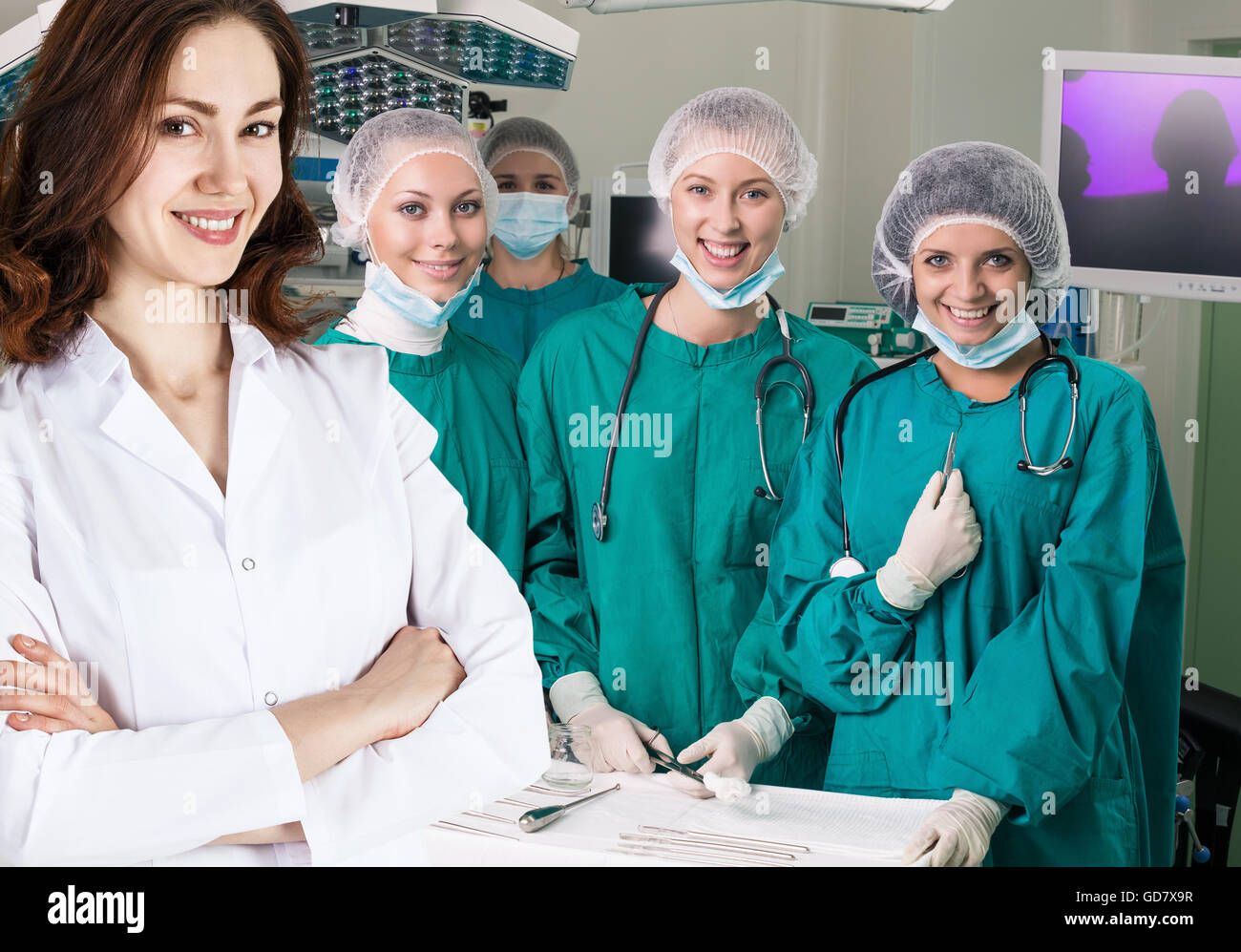 Surgery team in the operating room Stock Photo - Alamy
