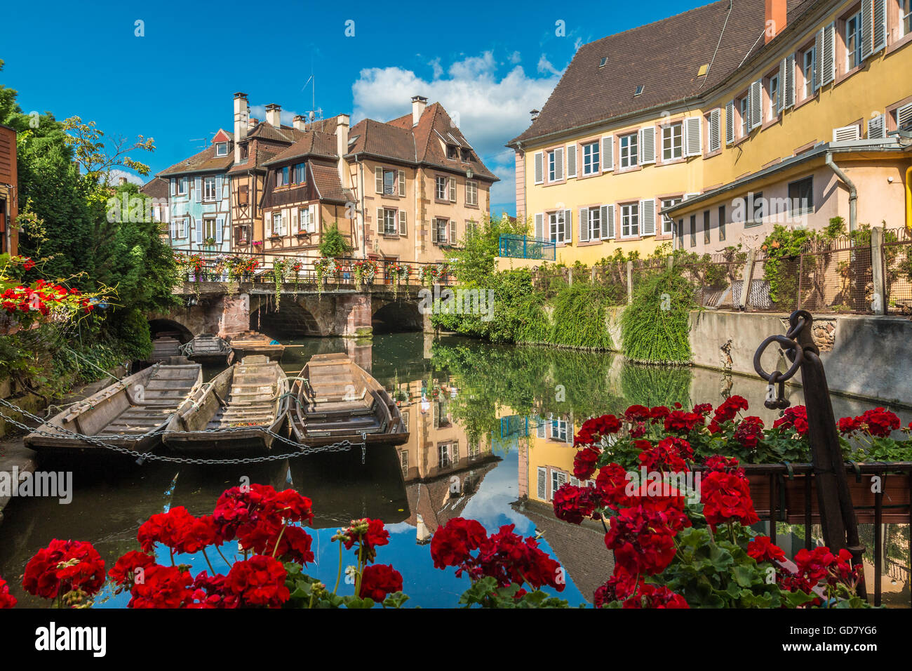 French canals hi-res stock photography and images - Alamy