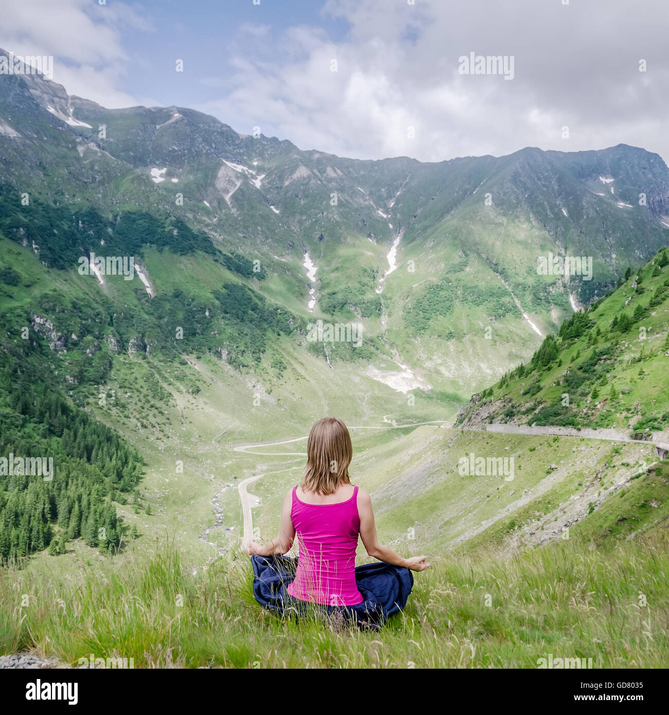 Young woman meditate Stock Photo - Alamy