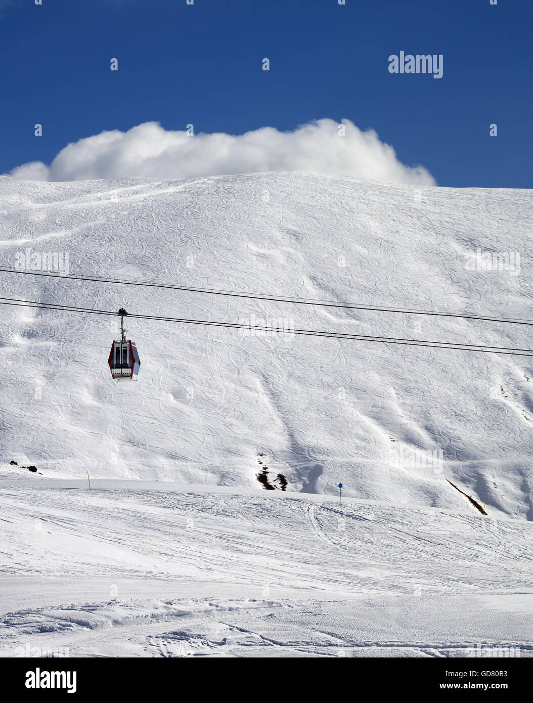 Gudauri ski cable car gondola hi-res stock photography and images - Alamy