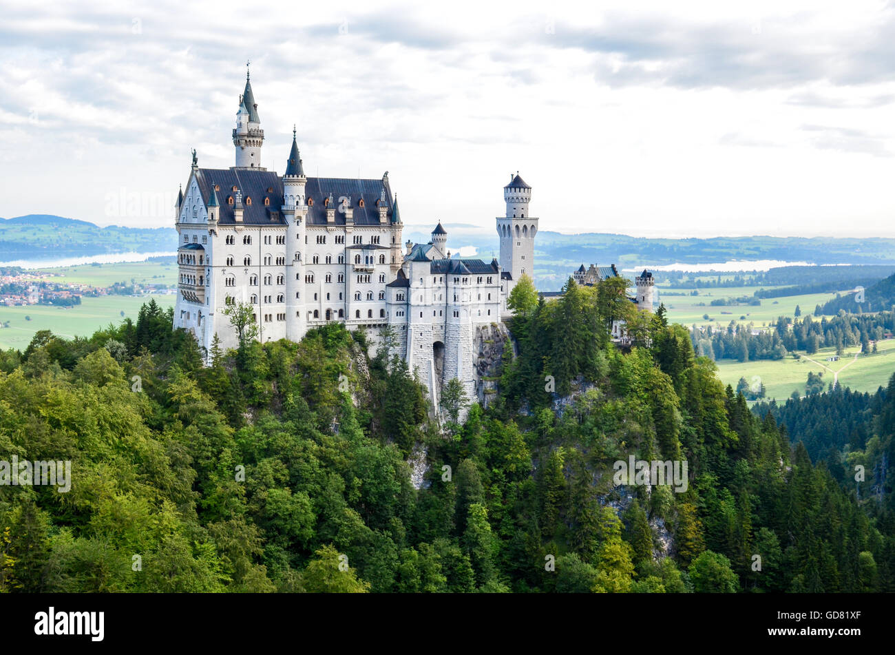 Fairy Tale-Like Neuschwanstein Castle Stock Photo - Alamy