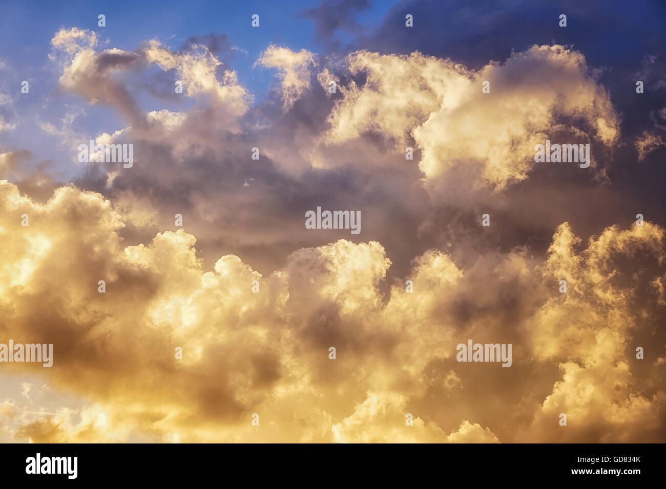 Cloudscape and clouds hi-res stock photography and images - Alamy
