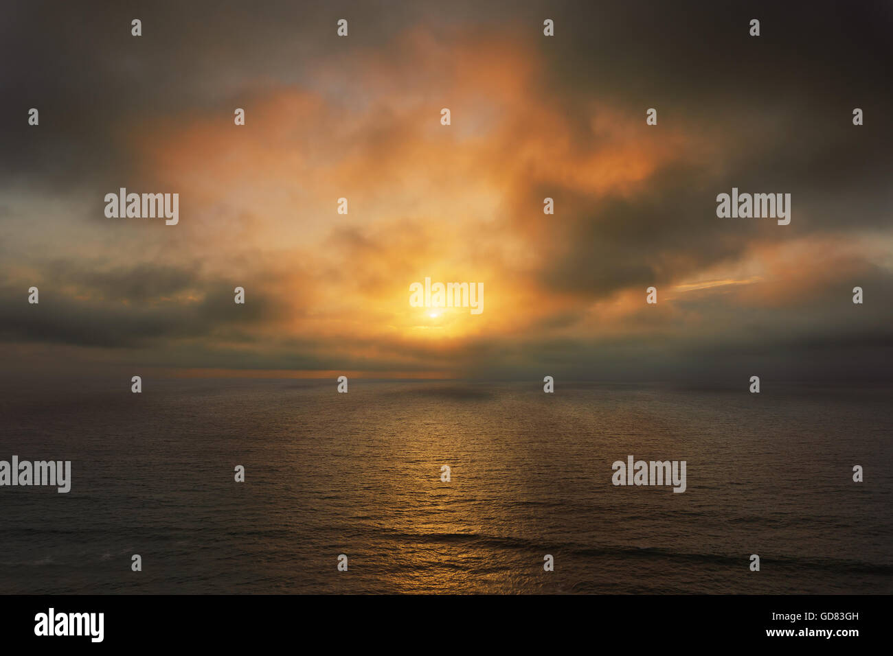 Beautiful twilight over sea hi-res stock photography and images - Alamy