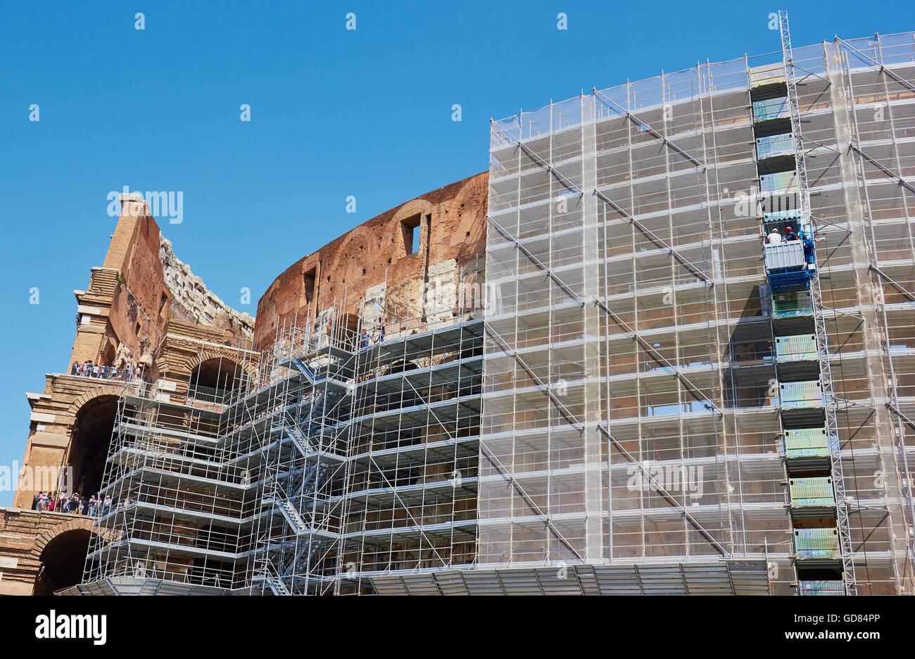 Colosseum scaffolding hi-res stock photography and images - Alamy