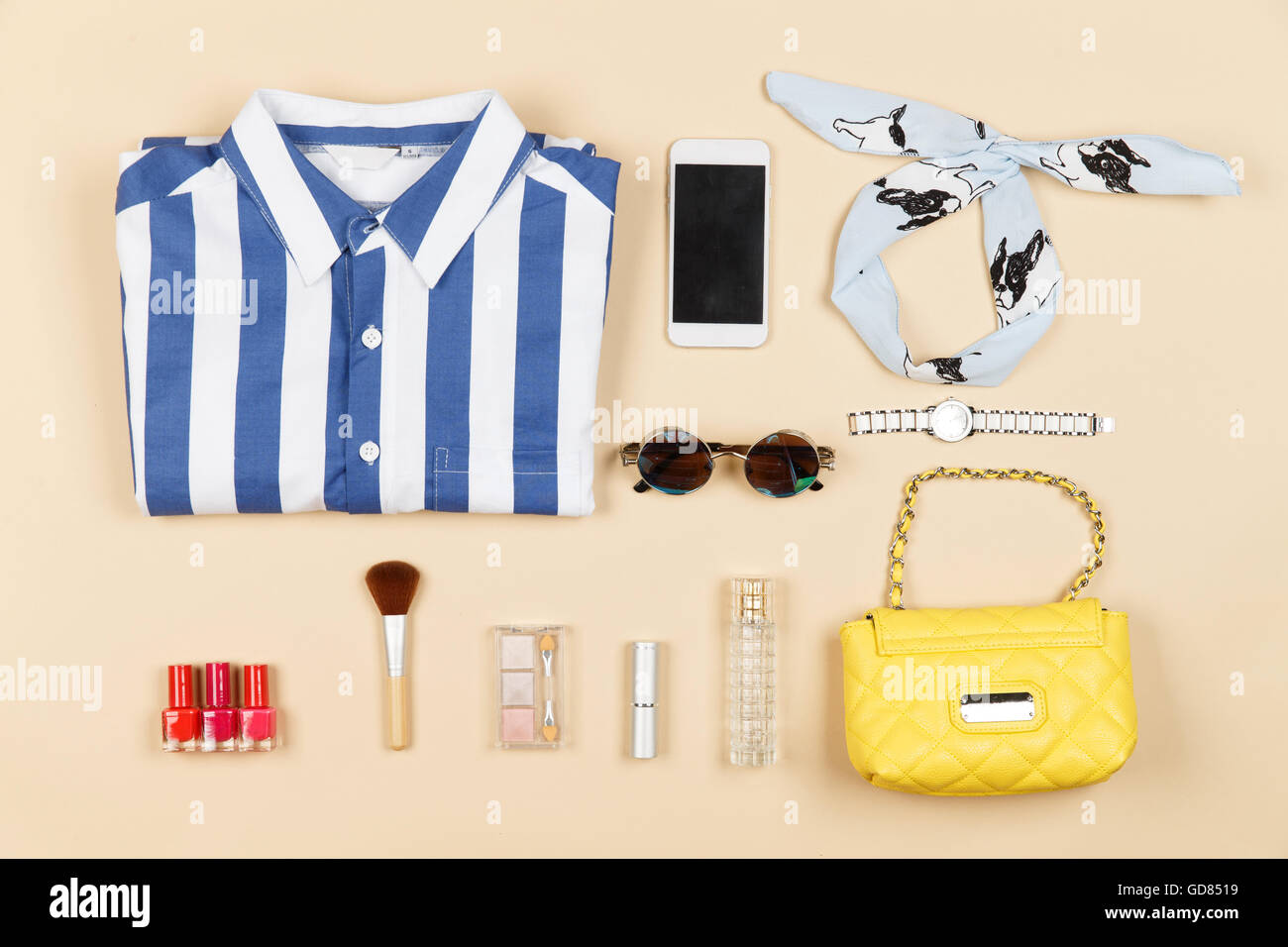 Women personal belongings Stock Photo - Alamy